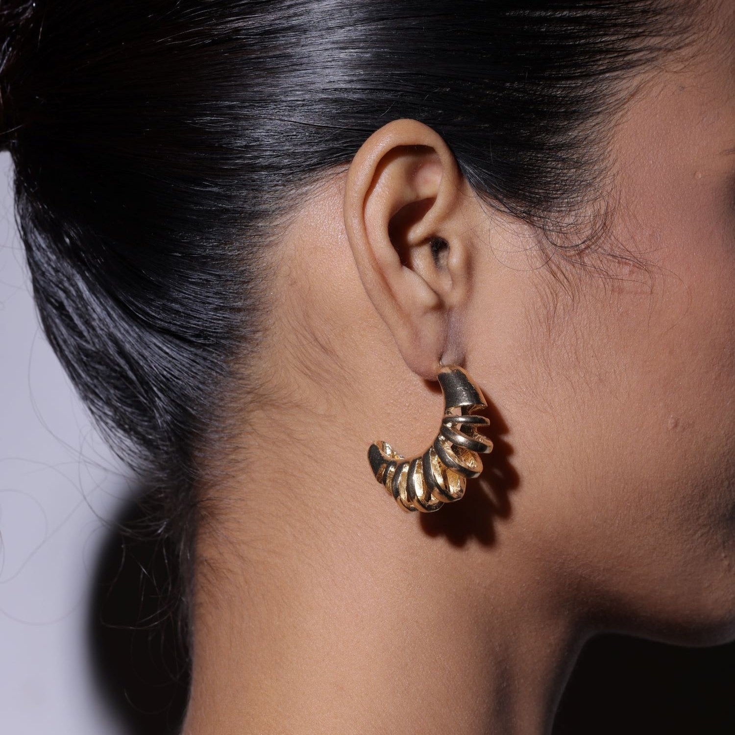 Angrez – The Bling Girll